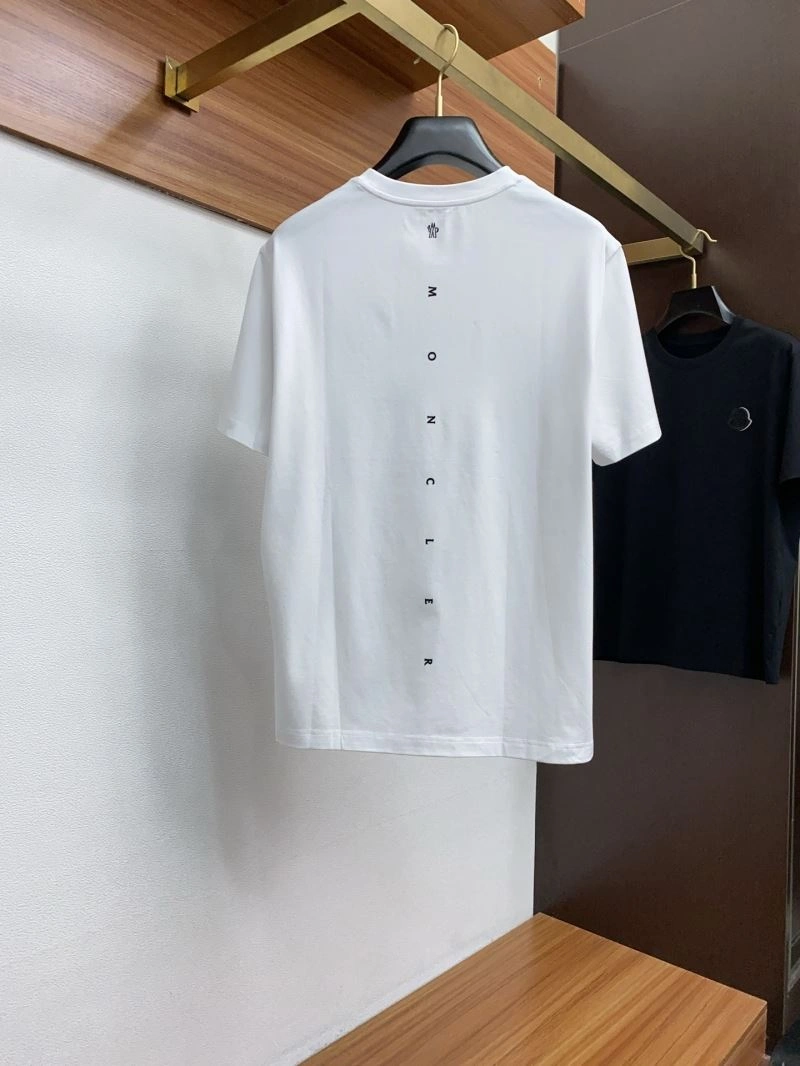 Cut-rate Moncler T-Shirts