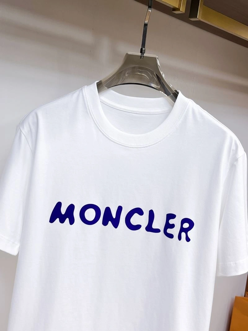 Top mirror Moncler T-Shirts