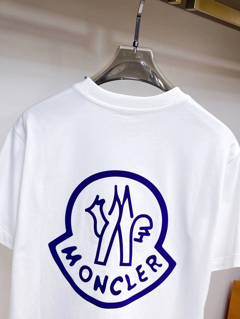 Top mirror Moncler T-Shirts