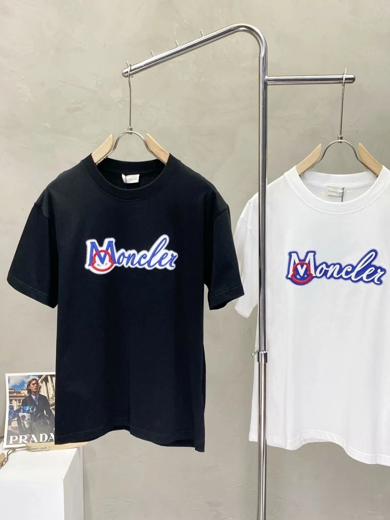 Cut-rate Moncler T-Shirts