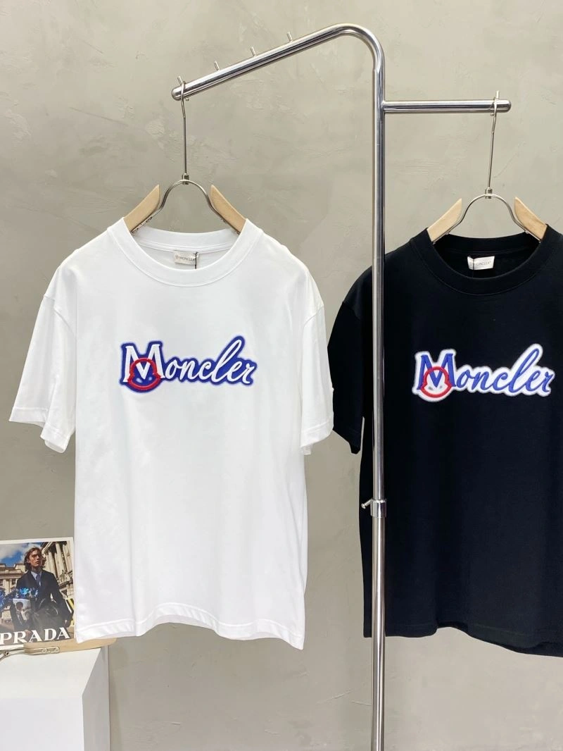 Cut-rate Moncler T-Shirts
