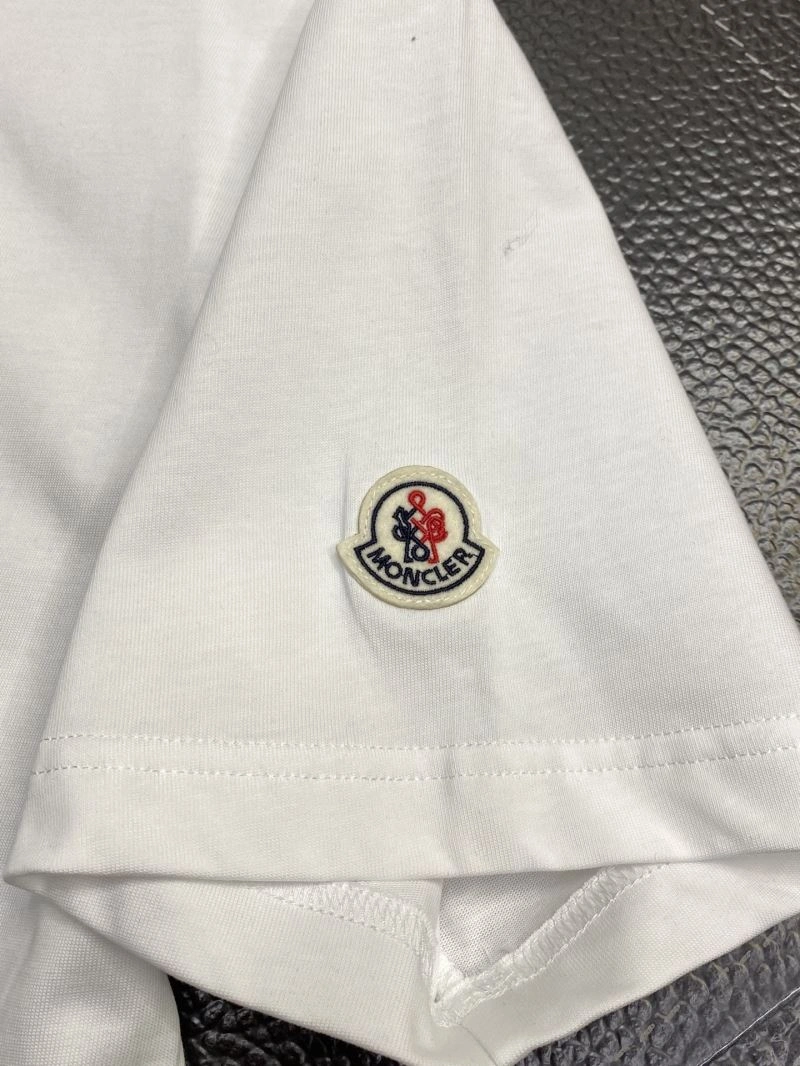 Cut-rate Moncler T-Shirts