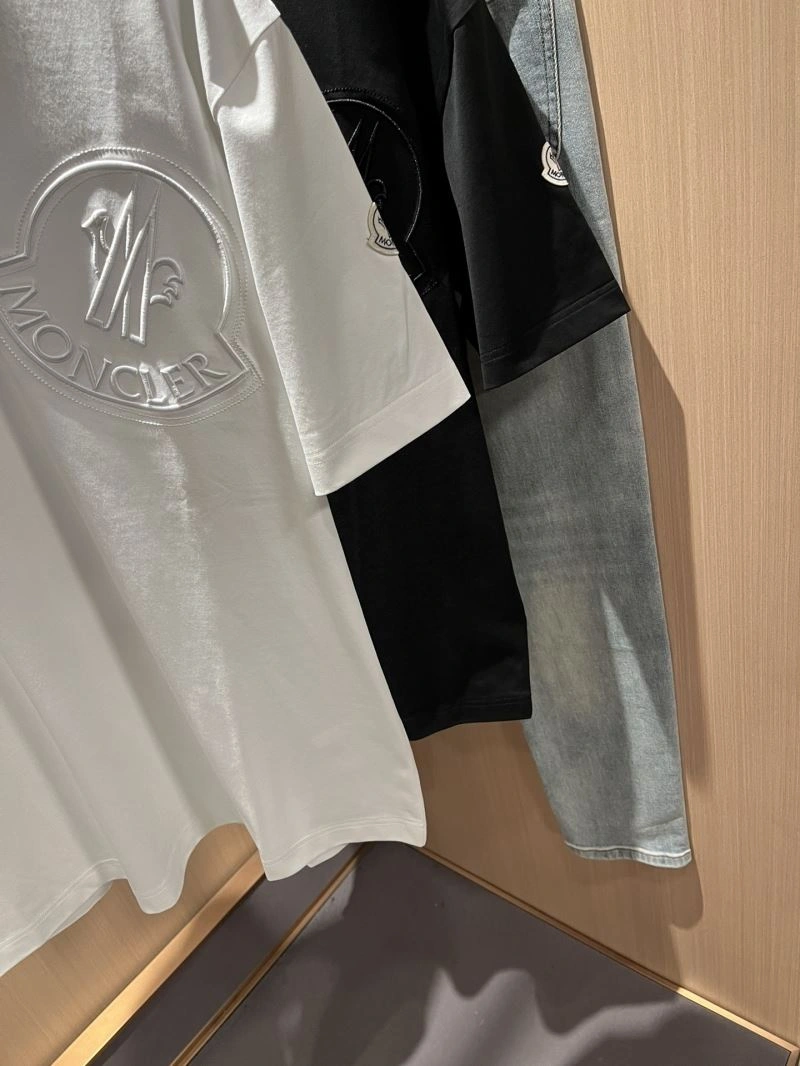 High fidelity Moncler T-Shirts