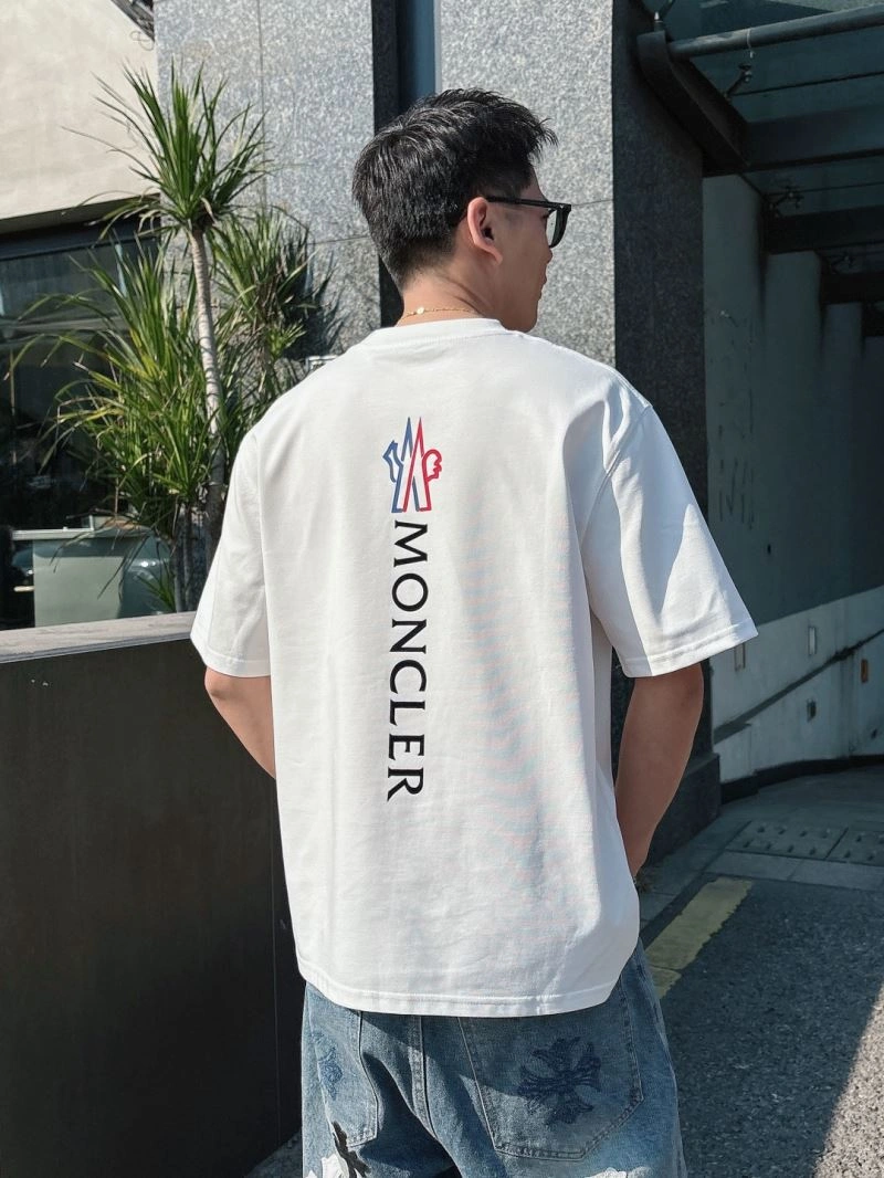 Top mirror Moncler T-Shirts