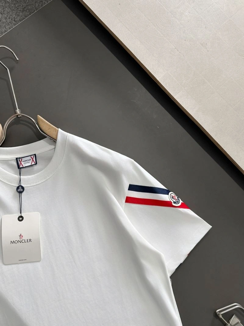 Bargain Moncler T-Shirts