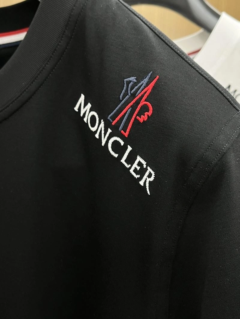Inexpensive Moncler T-Shirts