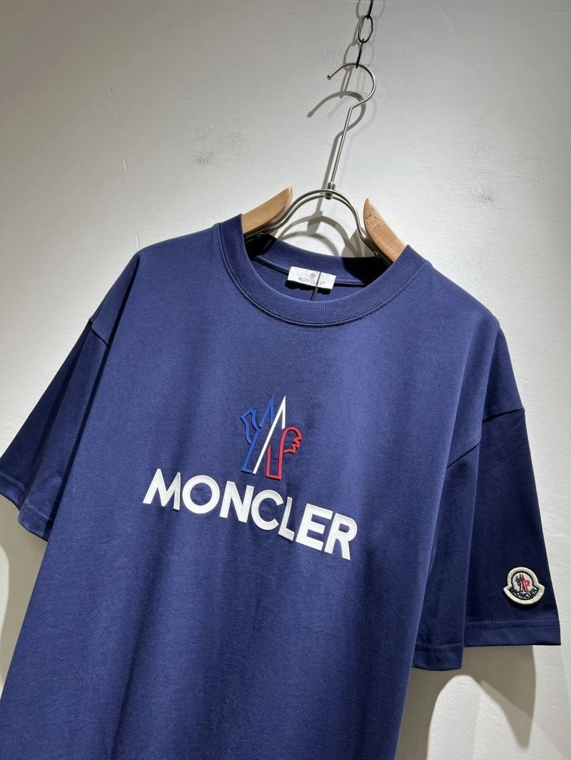 Inexpensive Moncler T-Shirts