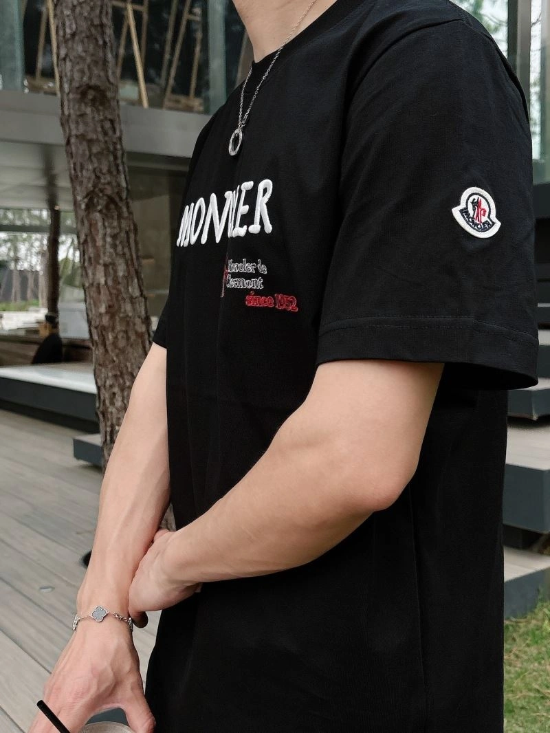 Accurate model Moncler T-Shirts