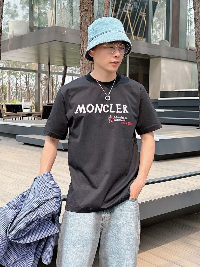 Accurate model Moncler T-Shirts