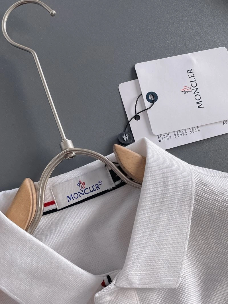 Cut-rate Moncler T-Shirts