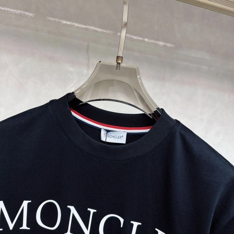 Inexpensive Moncler T-Shirts