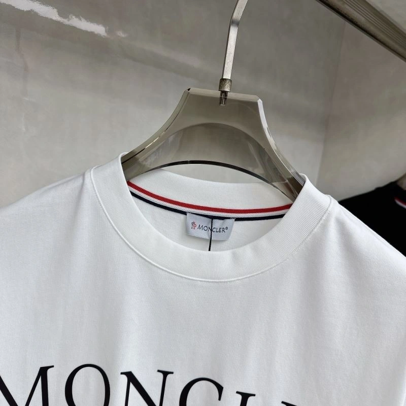 Inexpensive Moncler T-Shirts