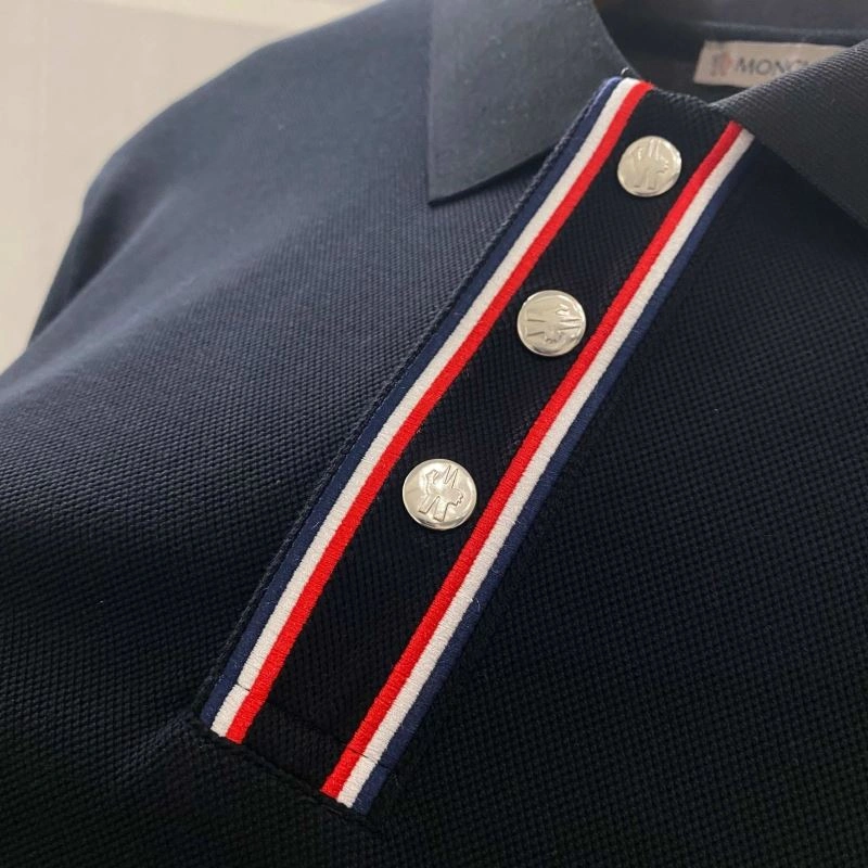 Top mirror Moncler T-Shirts