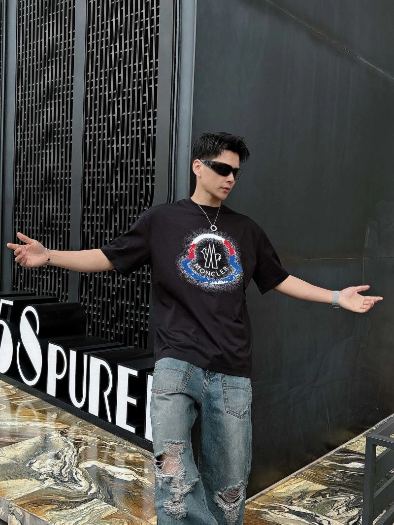 Brand-original Moncler T-Shirts