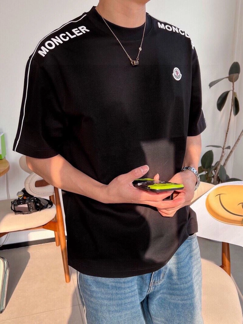Inexpensive Moncler T-Shirts