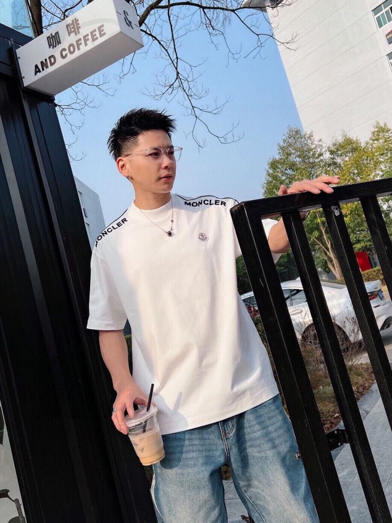 Indistinguishable Moncler T-Shirts