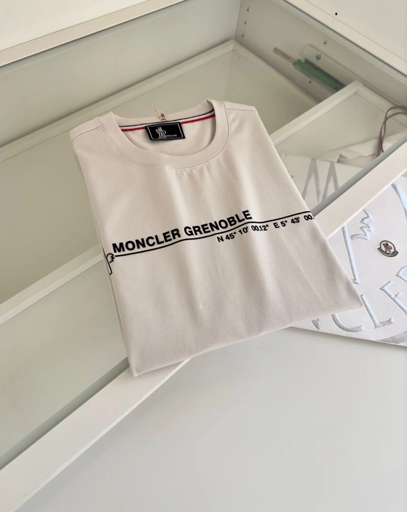 Legit Moncler T-Shirts