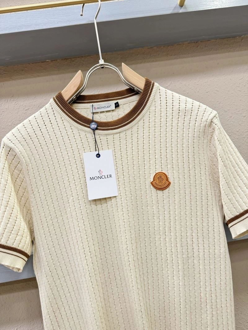 Low-cost Moncler T-Shirts