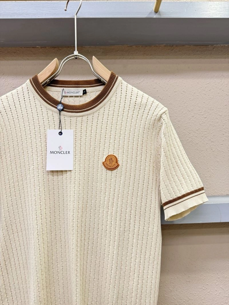 Low-cost Moncler T-Shirts