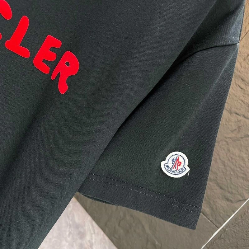 Low-cost Moncler T-Shirts