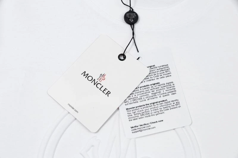 Low-cost Moncler T-Shirts