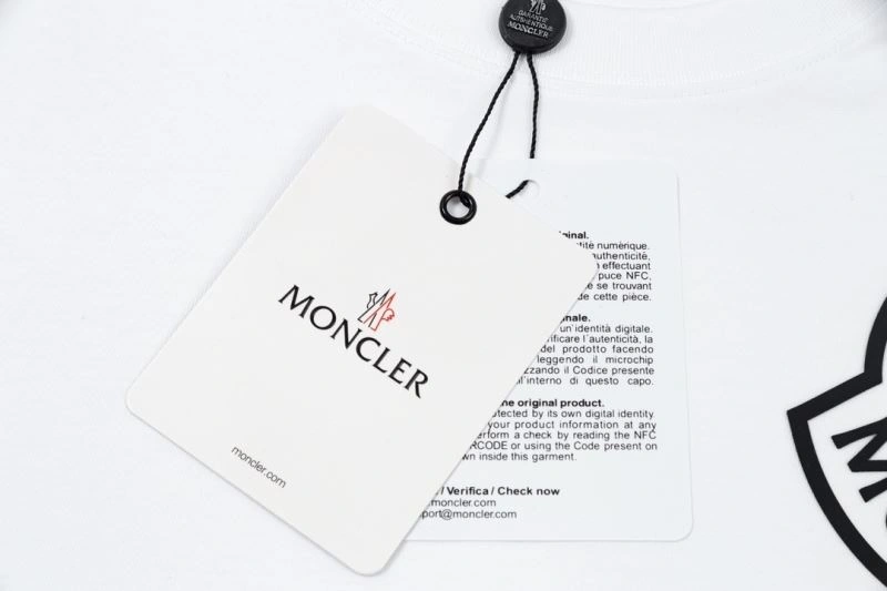 Brand-authenticated Moncler T-Shirts