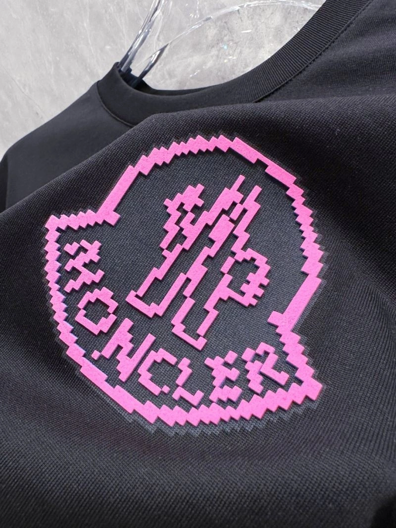 Low-cost Moncler T-Shirts