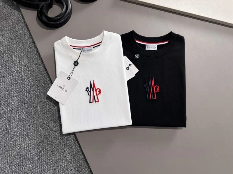 Inexpensive Moncler T-Shirts