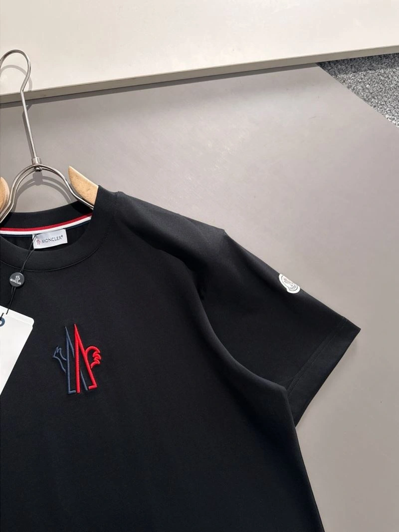 Inexpensive Moncler T-Shirts