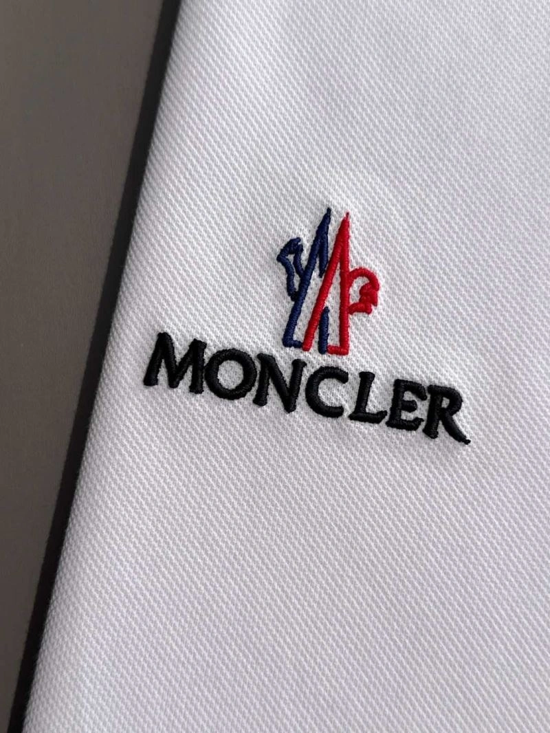 Low-cost Moncler T-Shirts