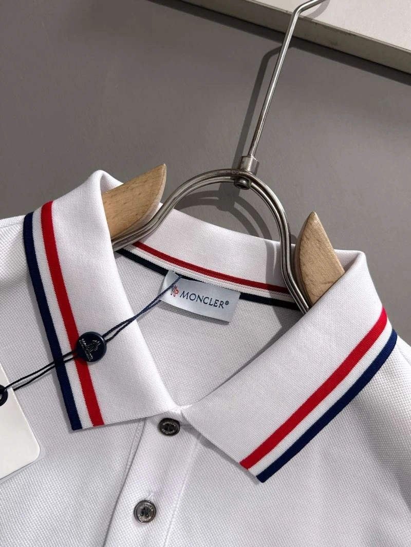 Low-cost Moncler T-Shirts