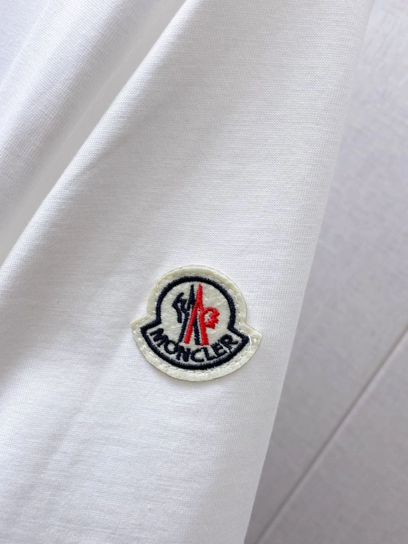 Accurate model Moncler T-Shirts