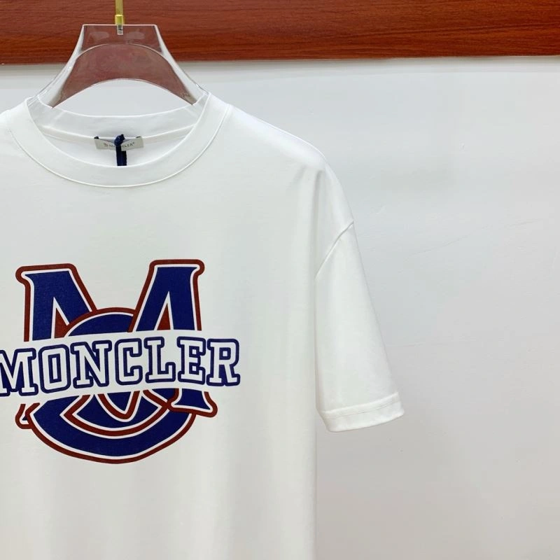 Cut-rate Moncler T-Shirts