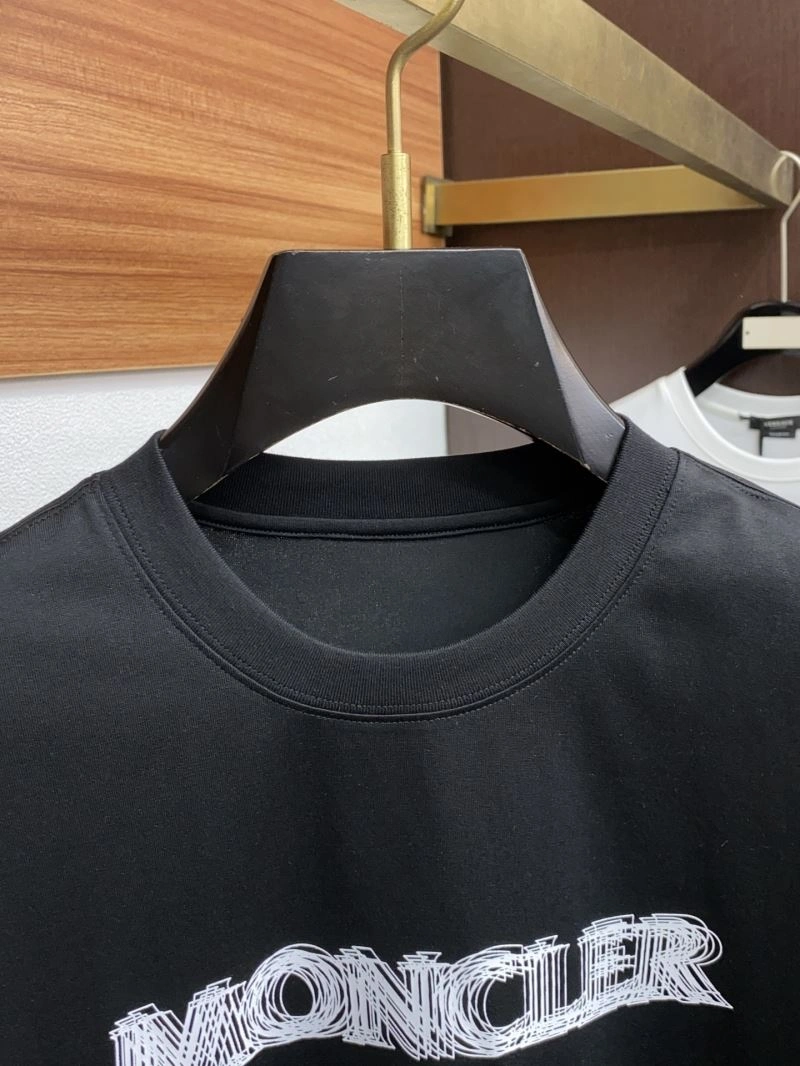 Cut-rate Moncler T-Shirts