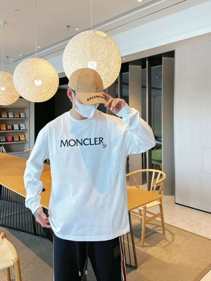 Bargain Moncler T-Shirts