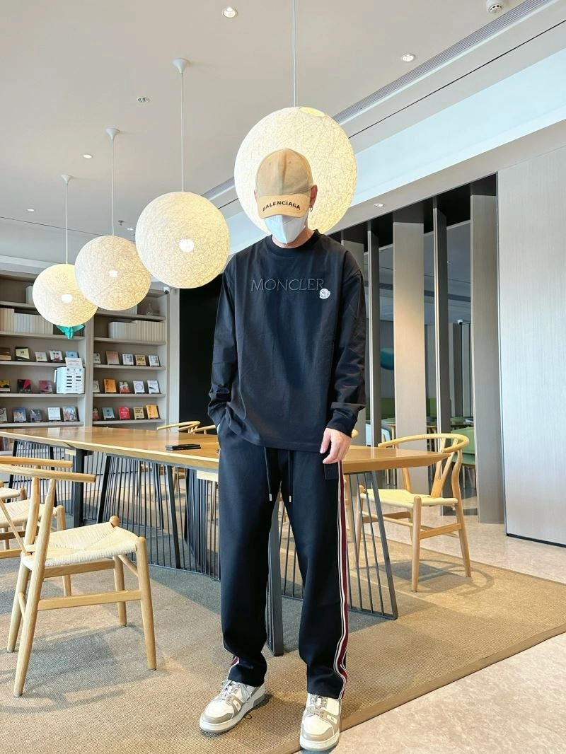 Cut-rate Moncler T-Shirts