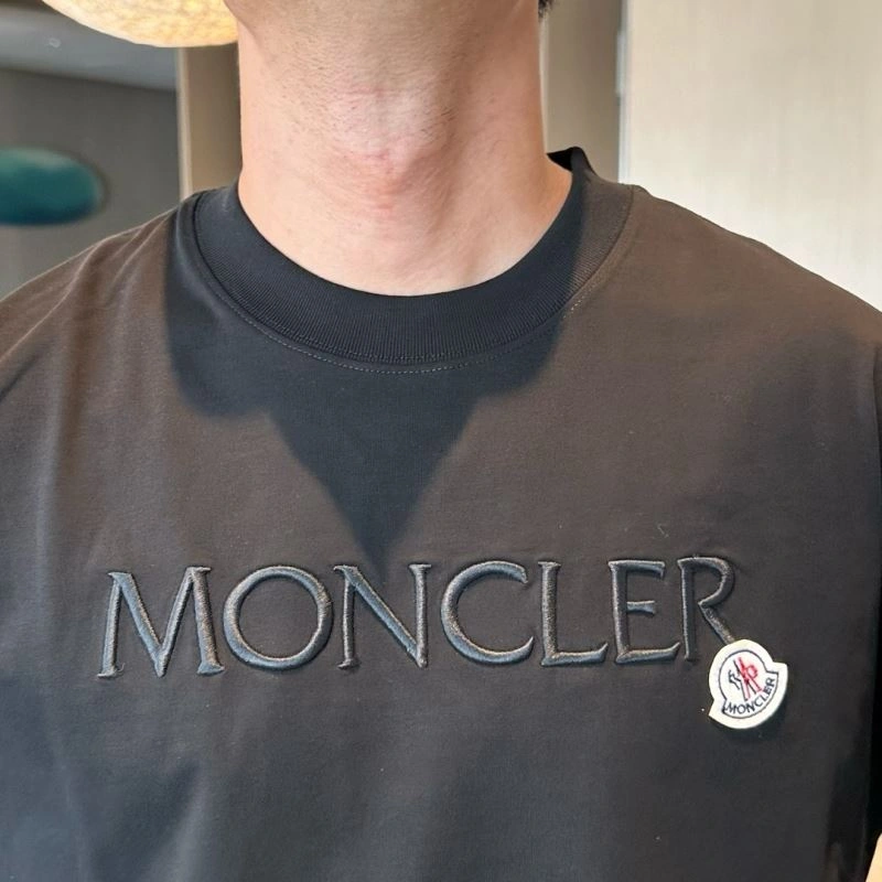 Cut-rate Moncler T-Shirts