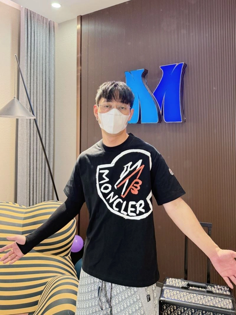 Economical Moncler T-Shirts