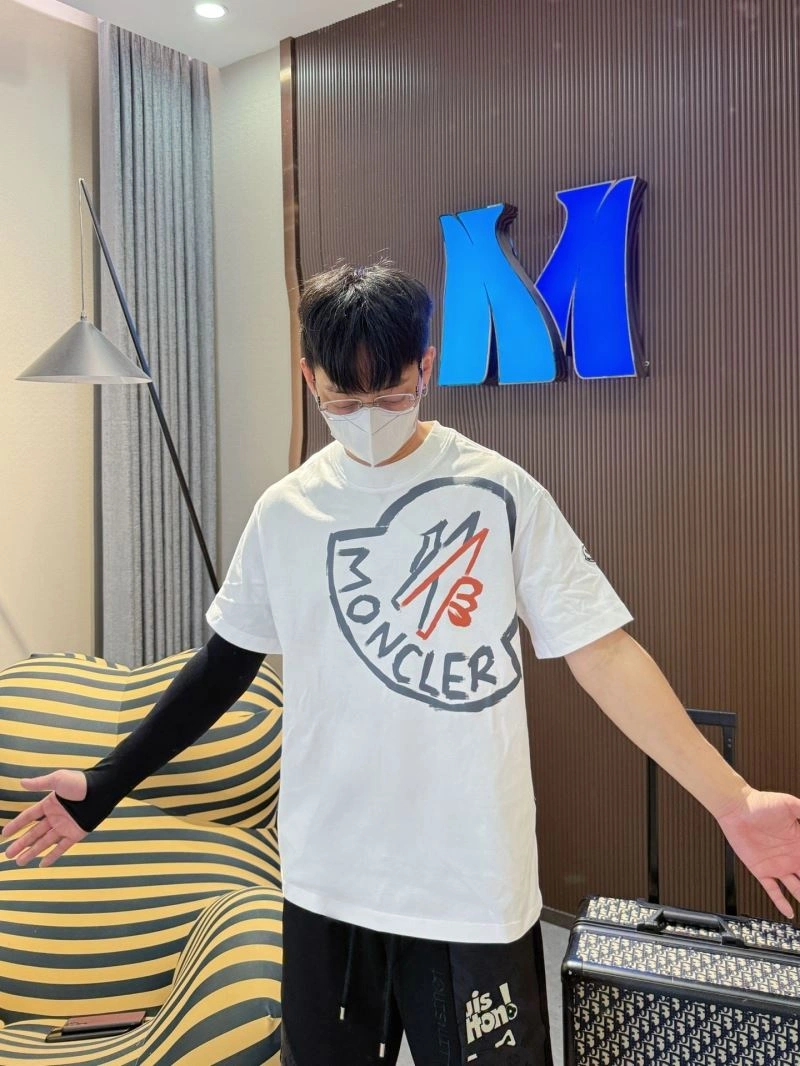 Cut-rate Moncler T-Shirts