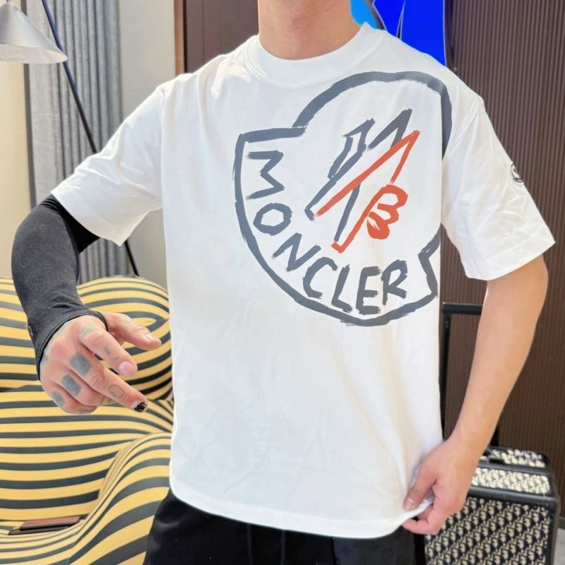 Cut-rate Moncler T-Shirts