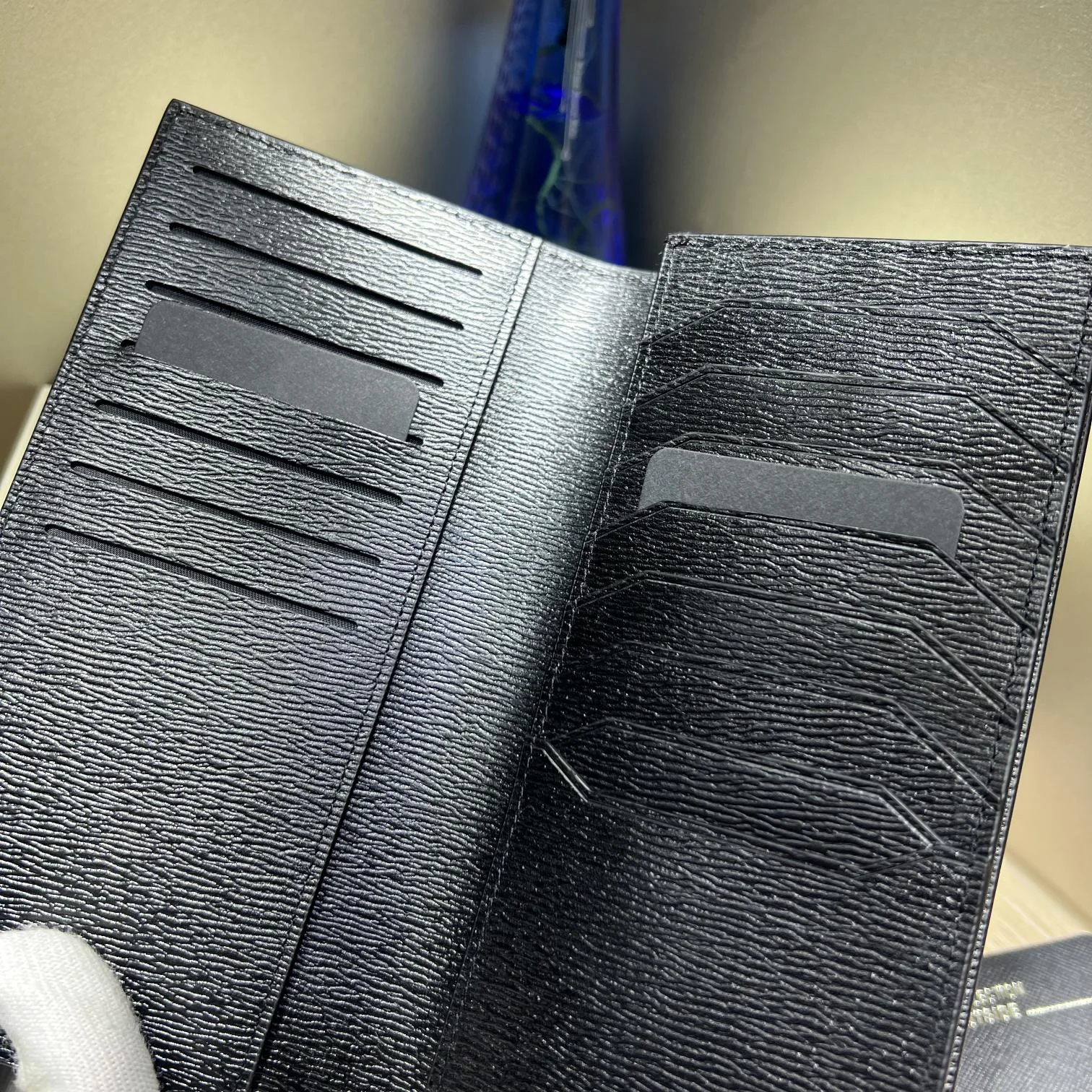 Indistinguishable Montblanc Wallets Purse