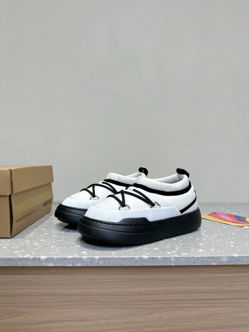 Brand-authenticated Moon Boot Boots