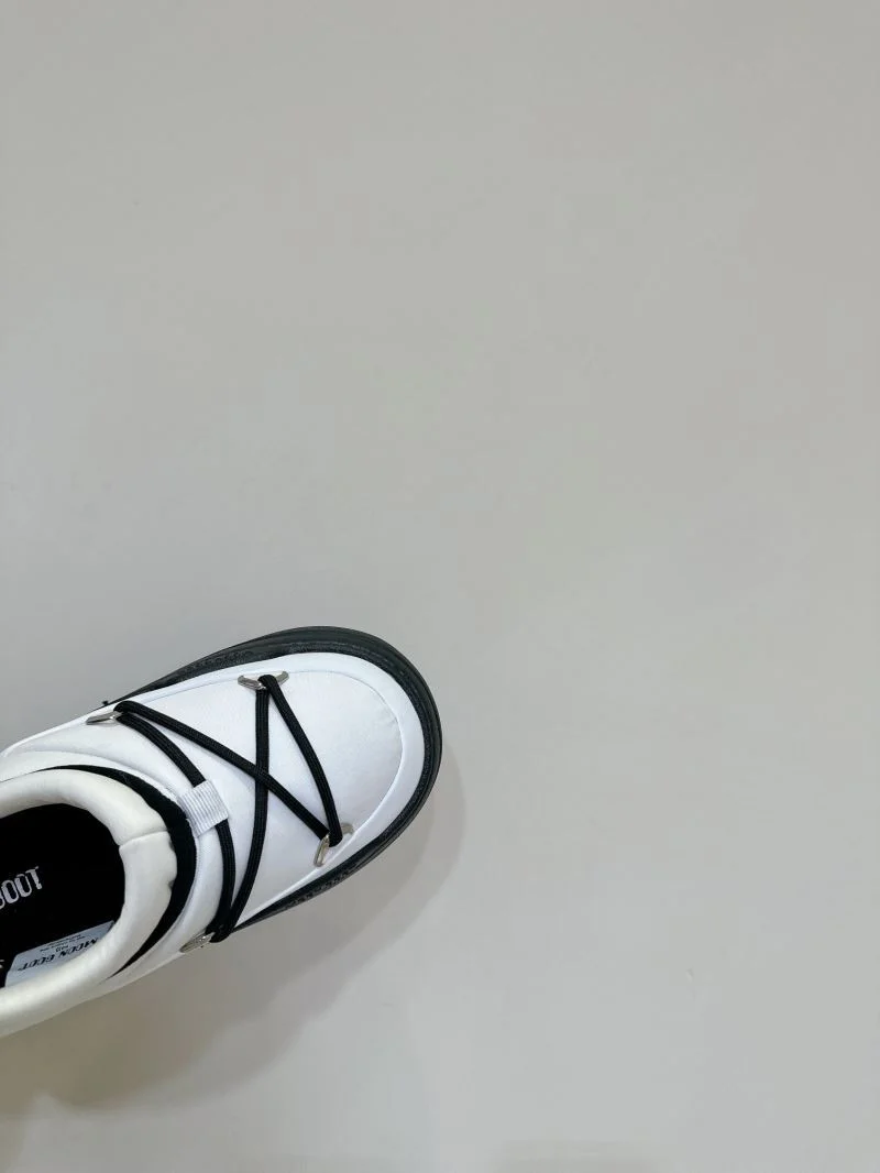 Brand-authenticated Moon Boot Boots