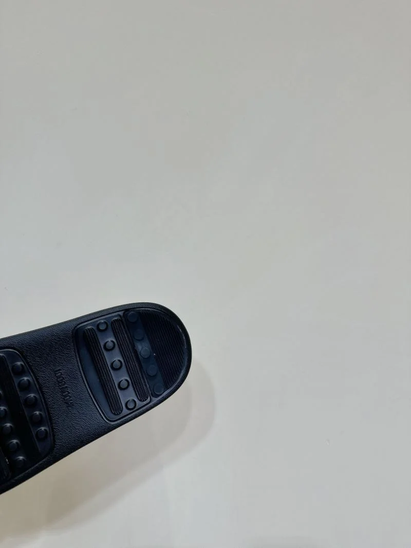 Brand-authenticated Moon Boot Boots