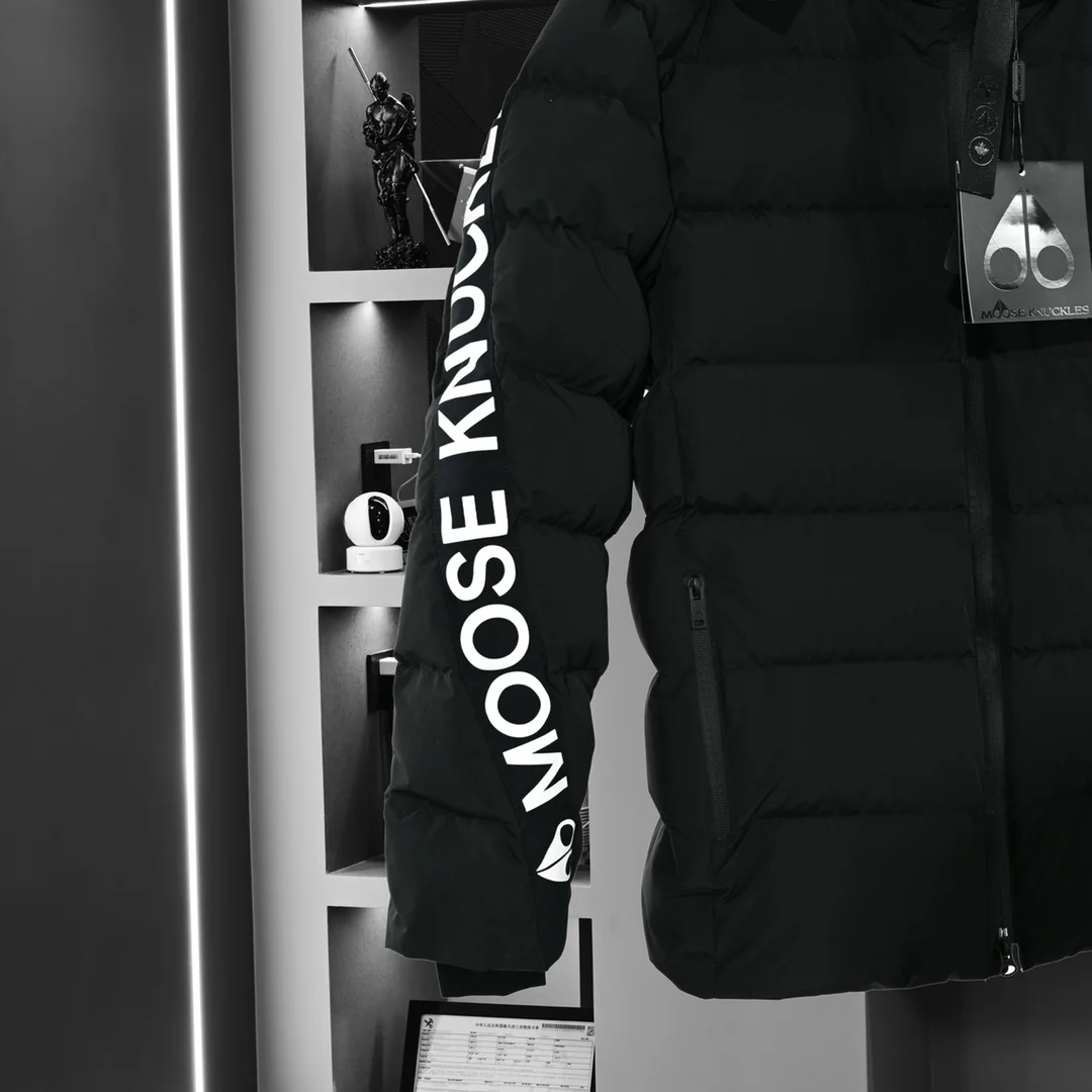 Discounted Moose Knuckles Down Jackets