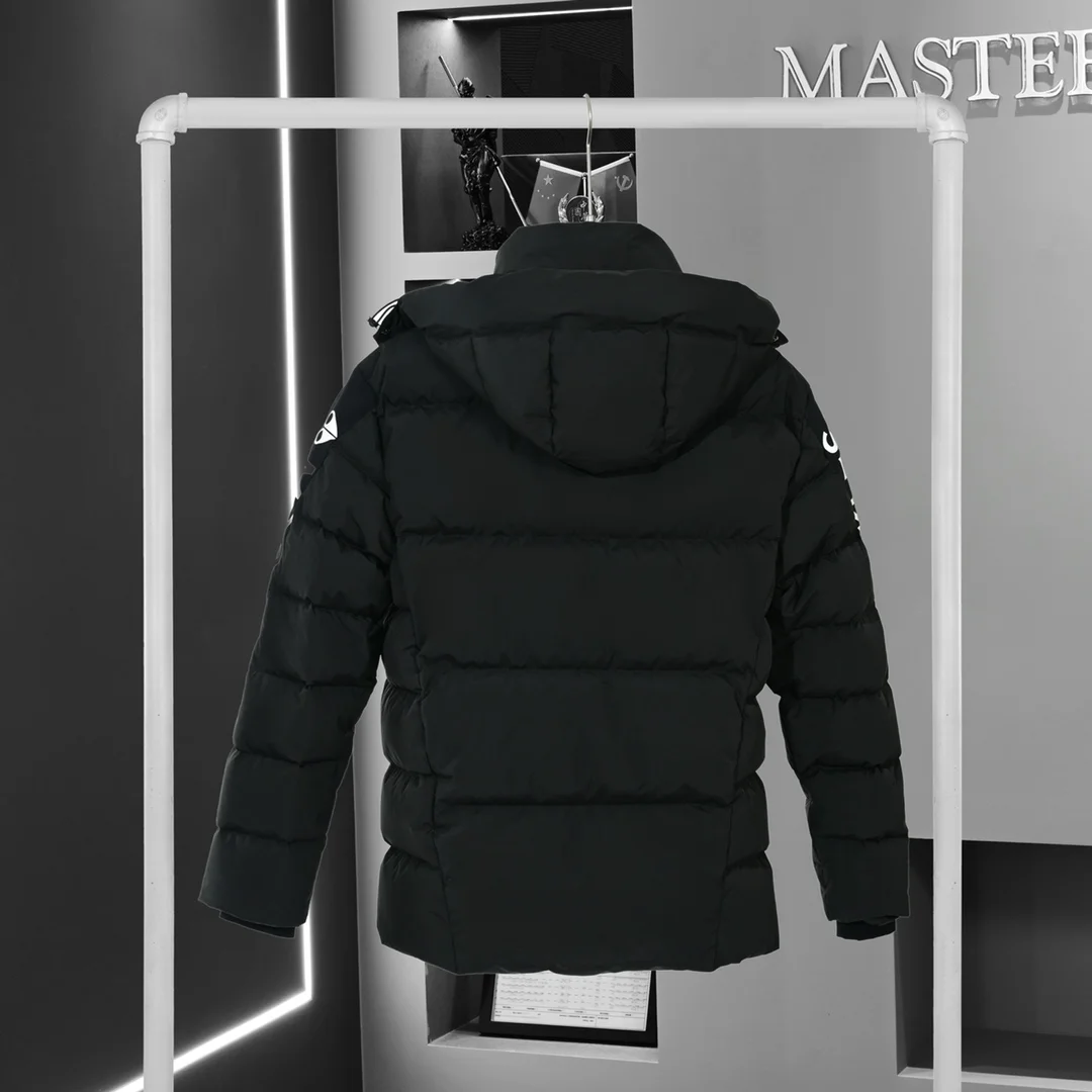 Discounted Moose Knuckles Down Jackets