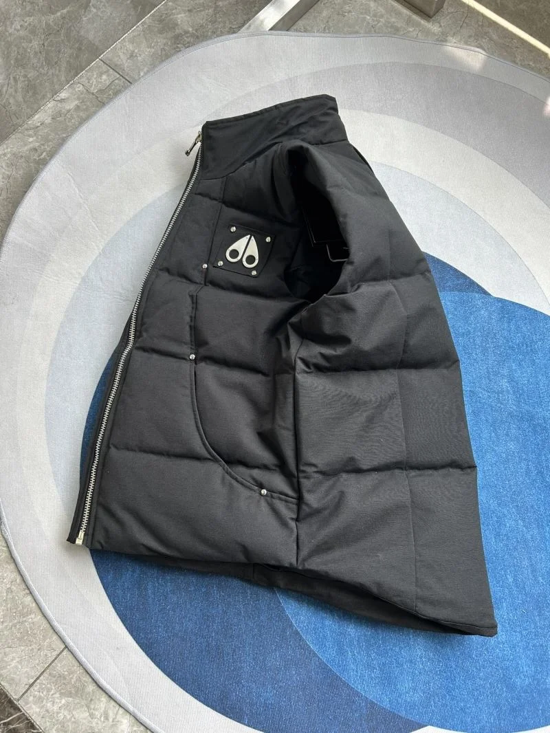Inexpensive Moose Knuckles Down Jackets