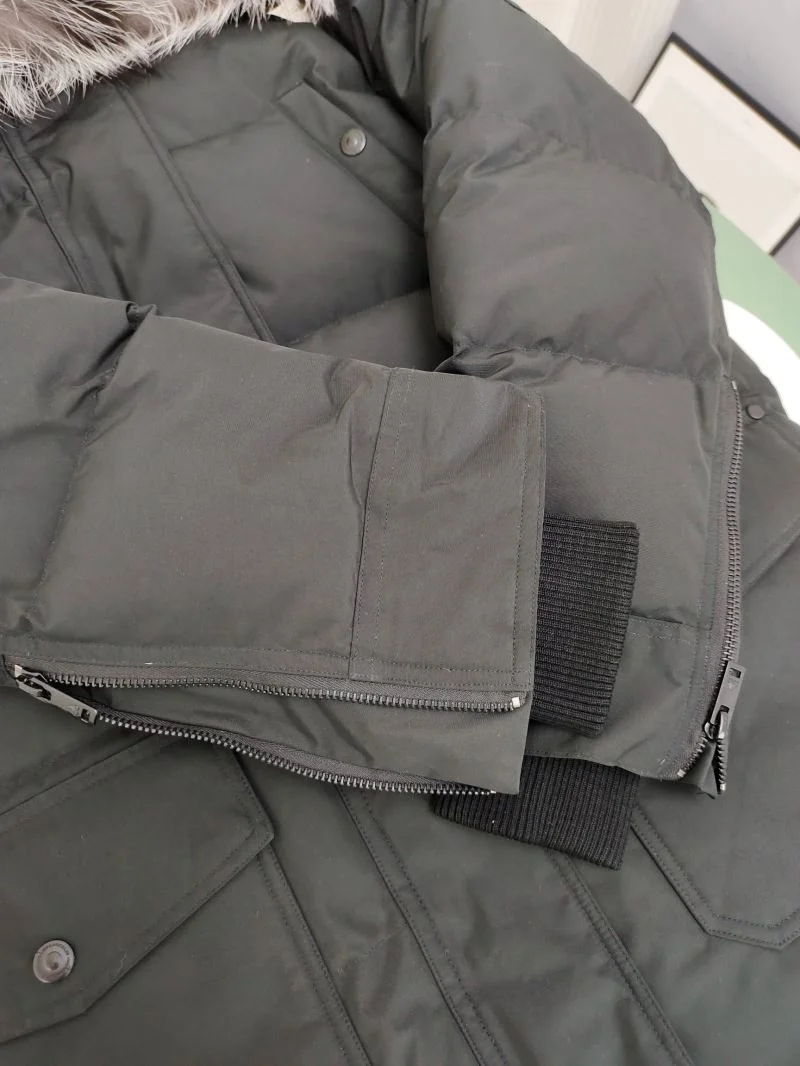 Discounted Moose Knuckles Down Jackets