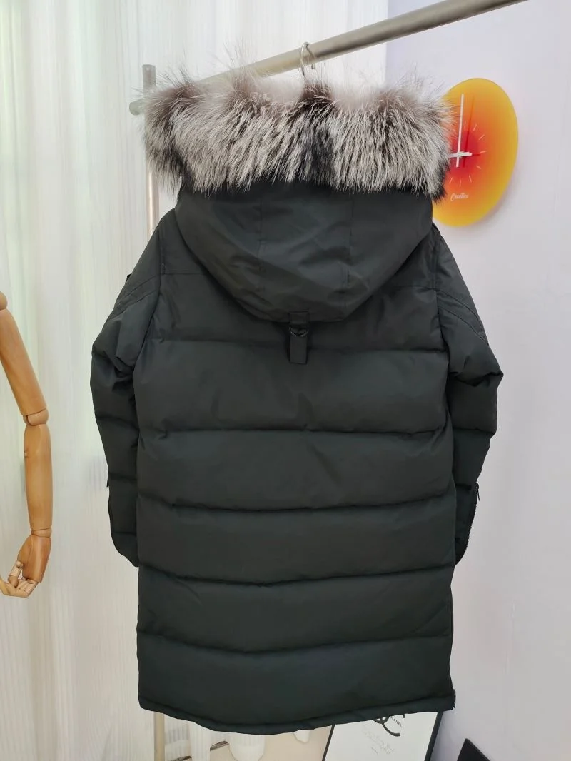 Discounted Moose Knuckles Down Jackets