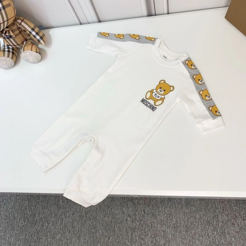 Low-cost Moschino Kids